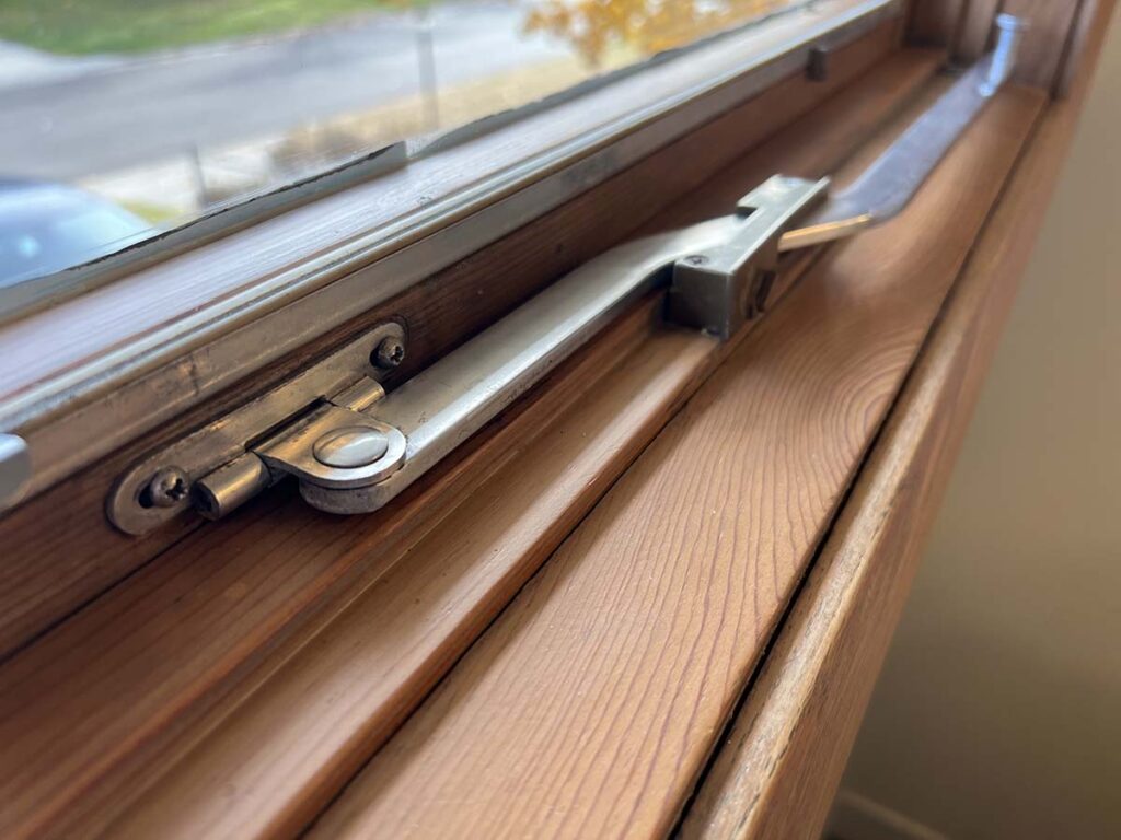 How to Restore Vintage Pella Windows - by William Nunn